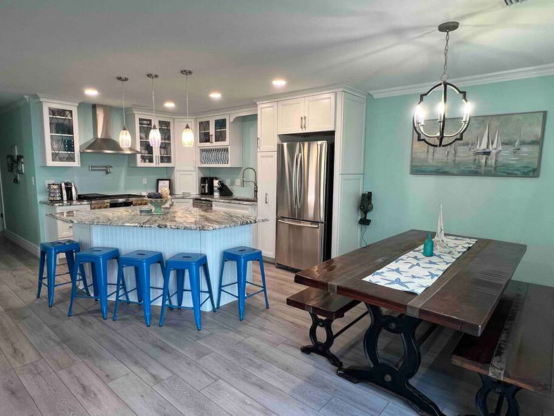 Gulf Front Luxury, Chefs Kitchen, Pet Friendly