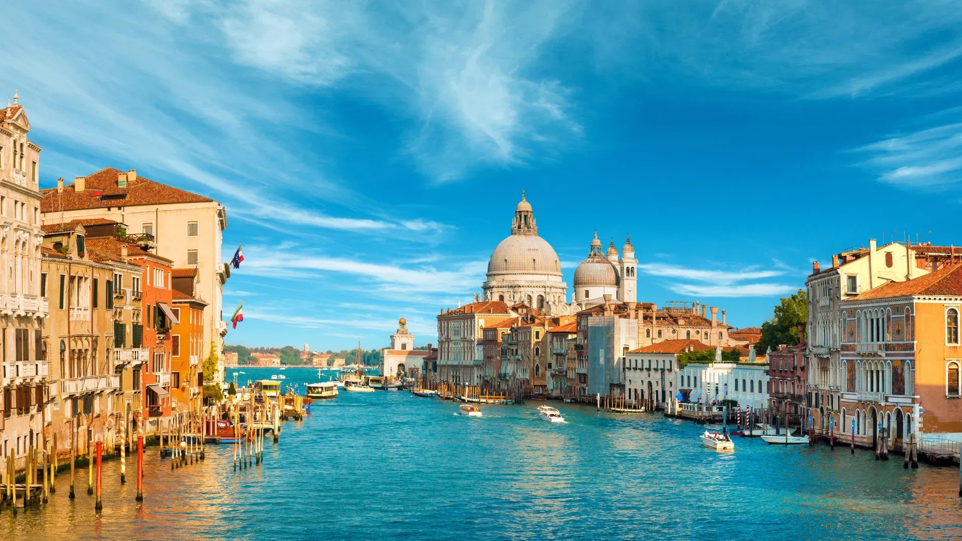 Enchanting Venice | LuxGive